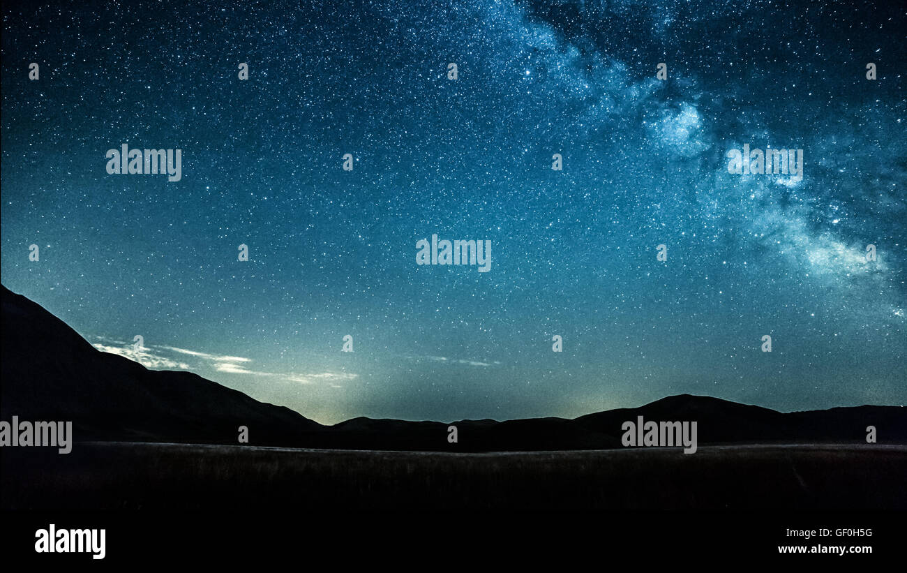 Night sky stars milky way hi-res stock photography and images - Alamy