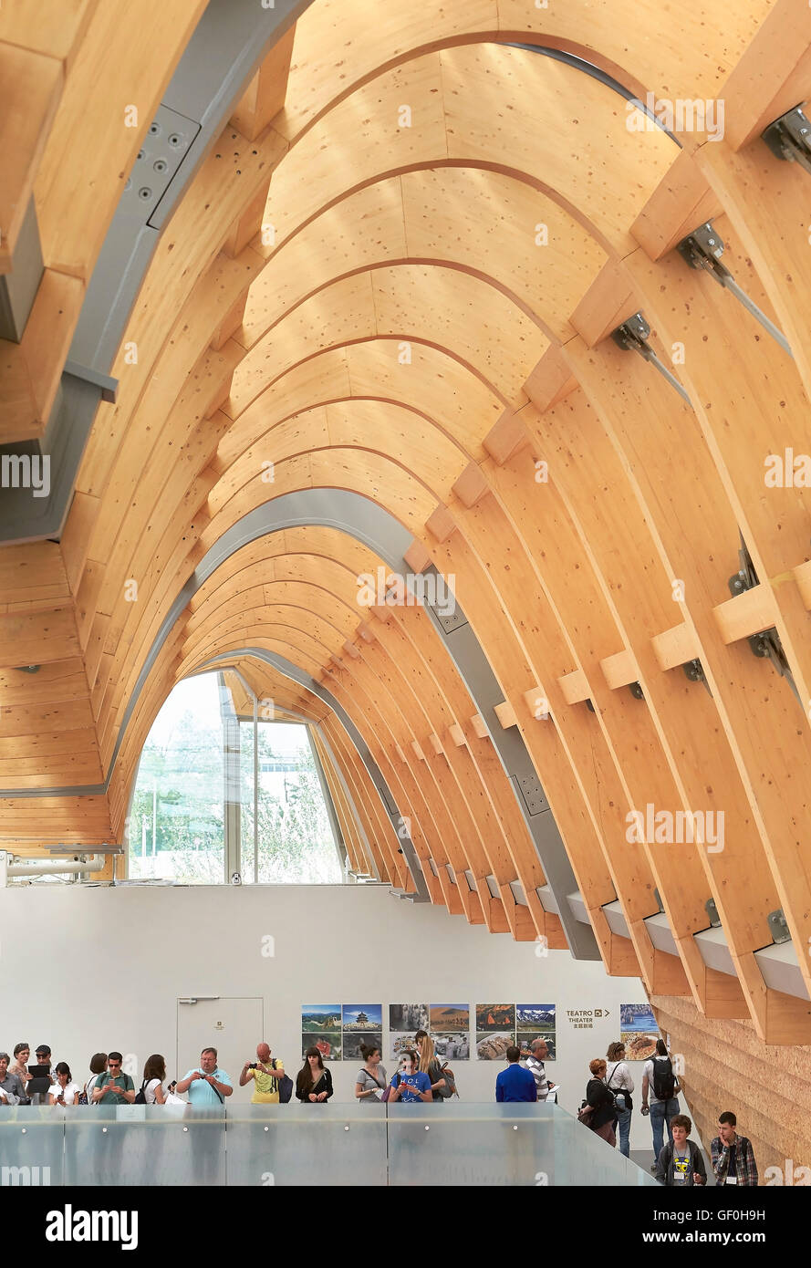 Steel and glulam timber roof structure. Milan EXPO 2015, China Pavilion ...
