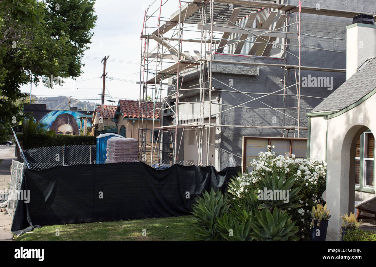 Pictures of the new designer box homes in Los Angeles which are ...