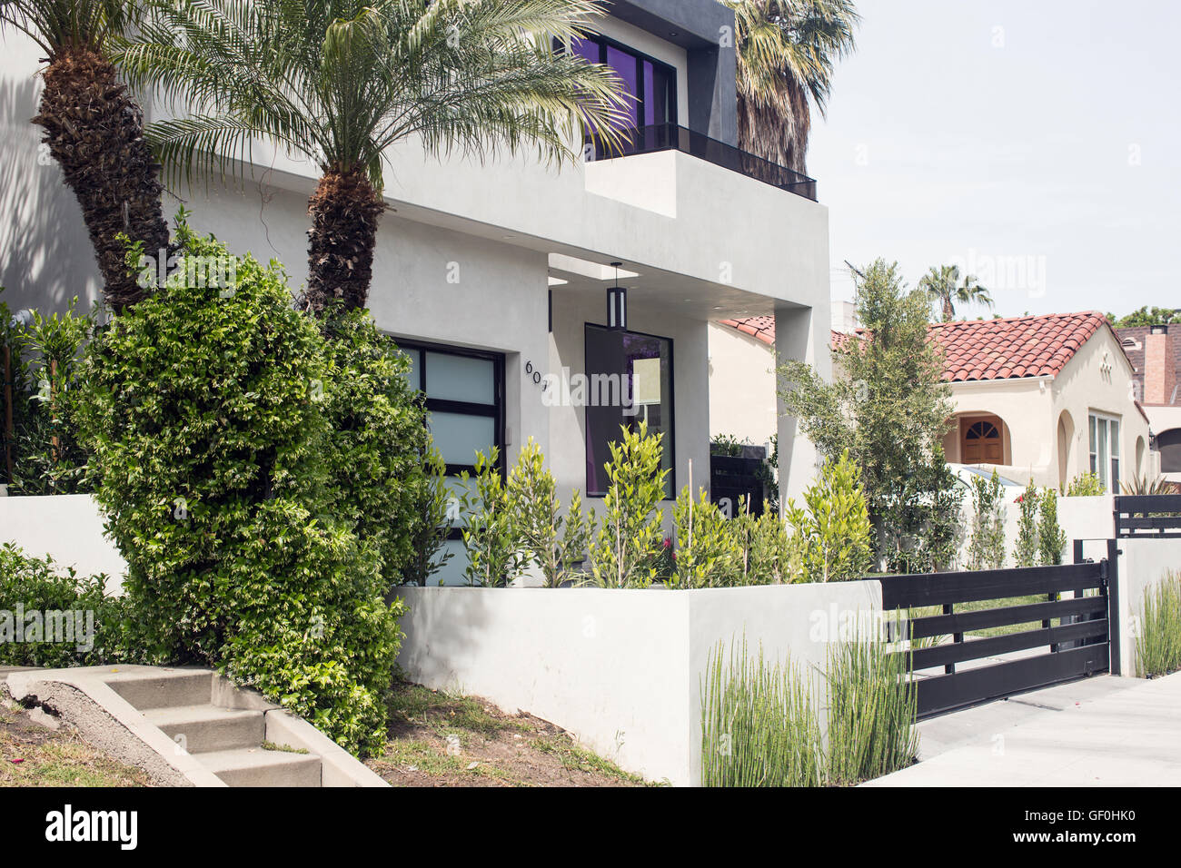 Pictures of the new designer box homes in Los Angeles which are ...