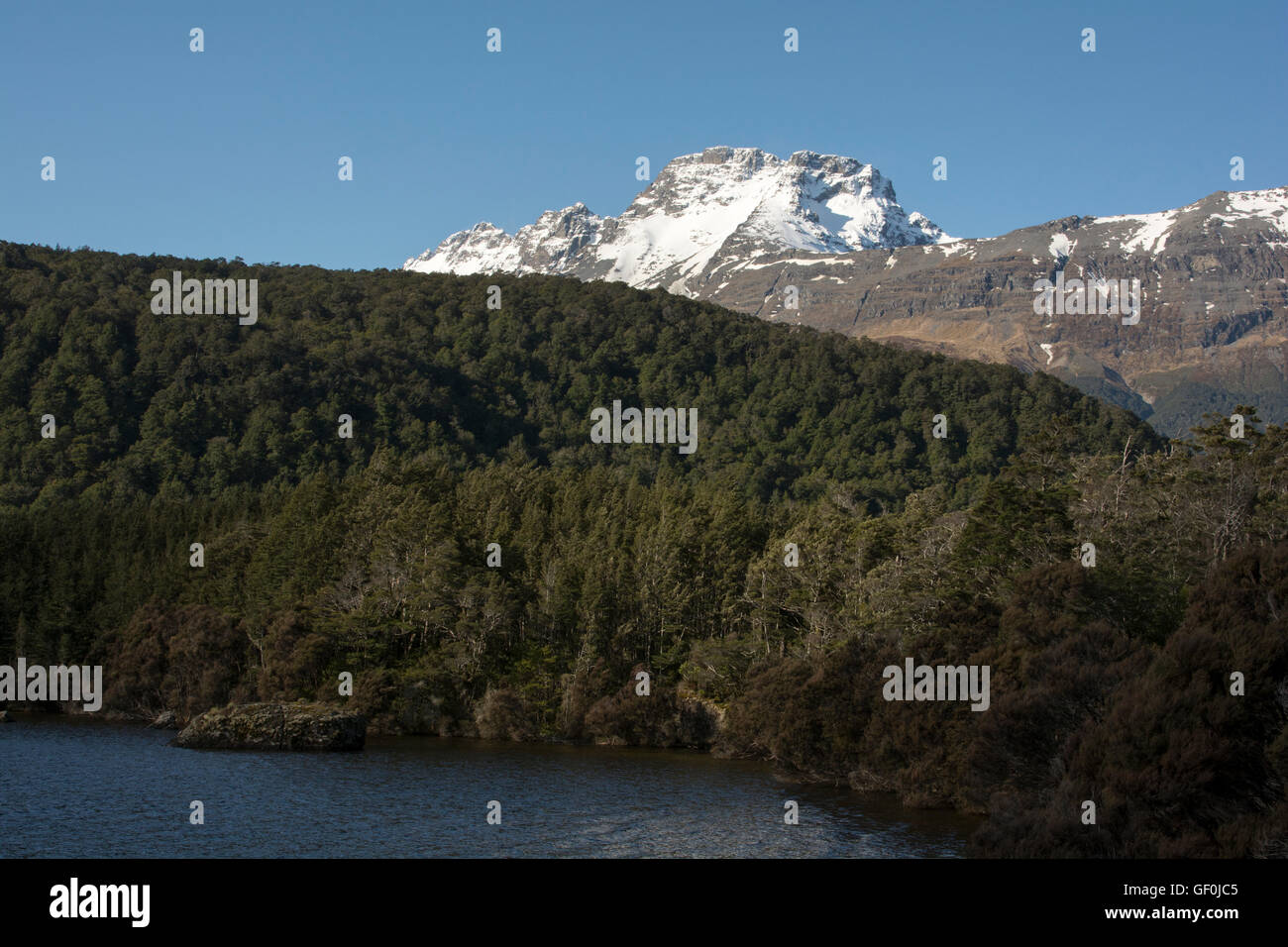 In splendid isolation Lake Sylvan stretches at the eastern slopes of ...