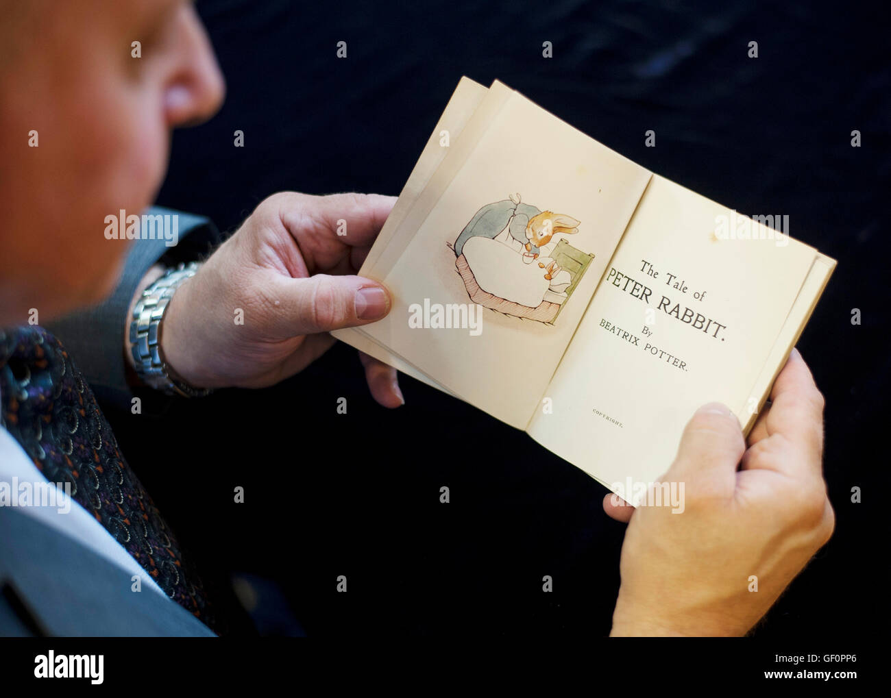 Peter rabbit beatrix potter first hi-res stock photography and images ...