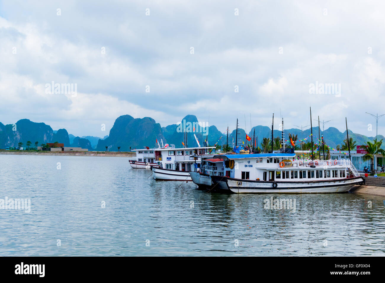 Asia Islands Summer Boat Landscape Stock Photo - Alamy