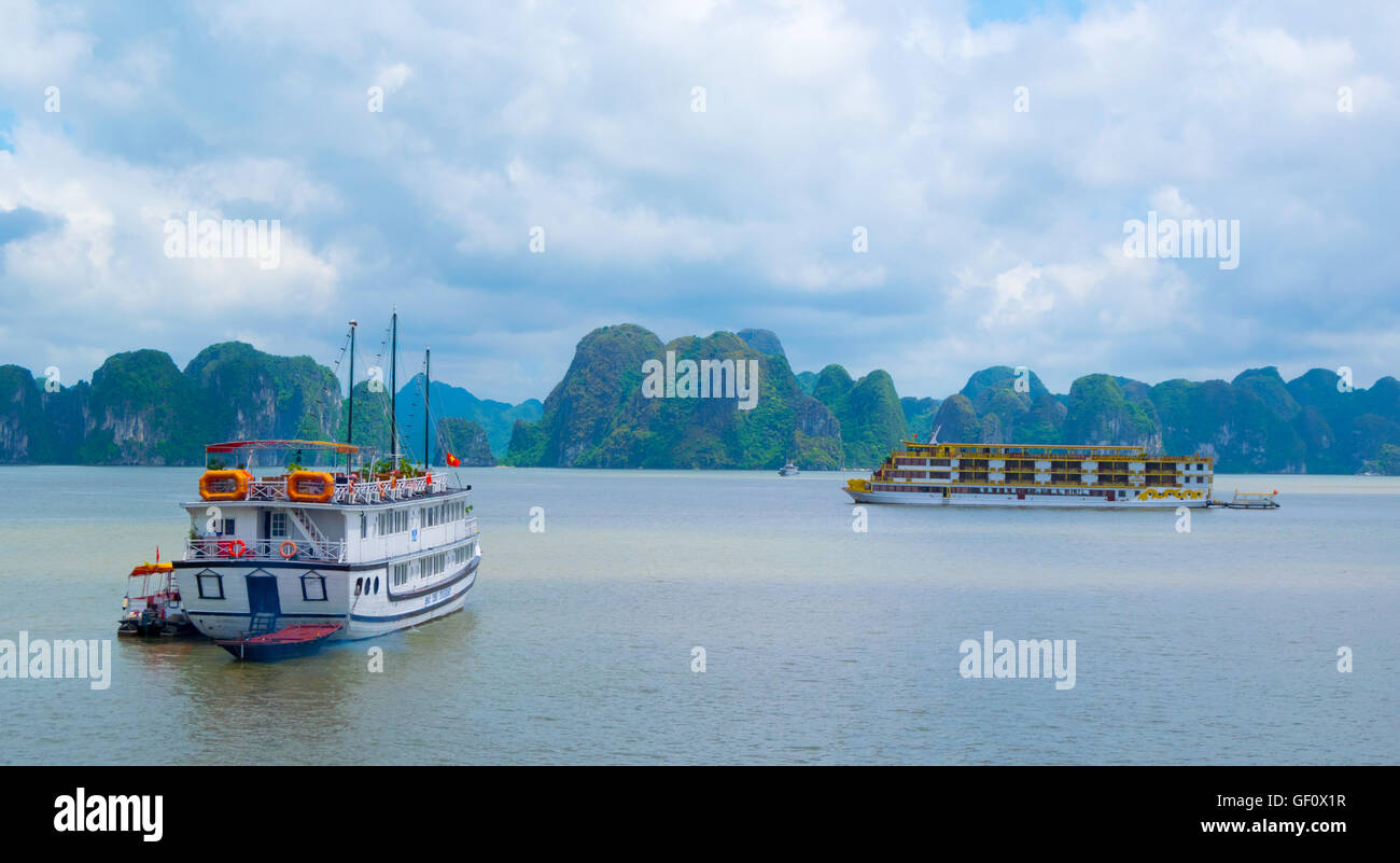 Asia Islands Summer Boat Landscape Stock Photo - Alamy