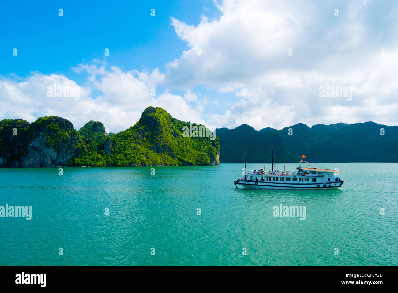 Asia Islands Summer Boat Landscape Stock Photo - Alamy