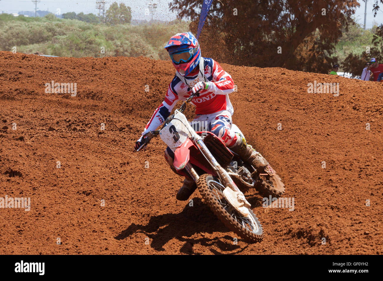 Dirt bike racers hi-res stock photography and images - Alamy