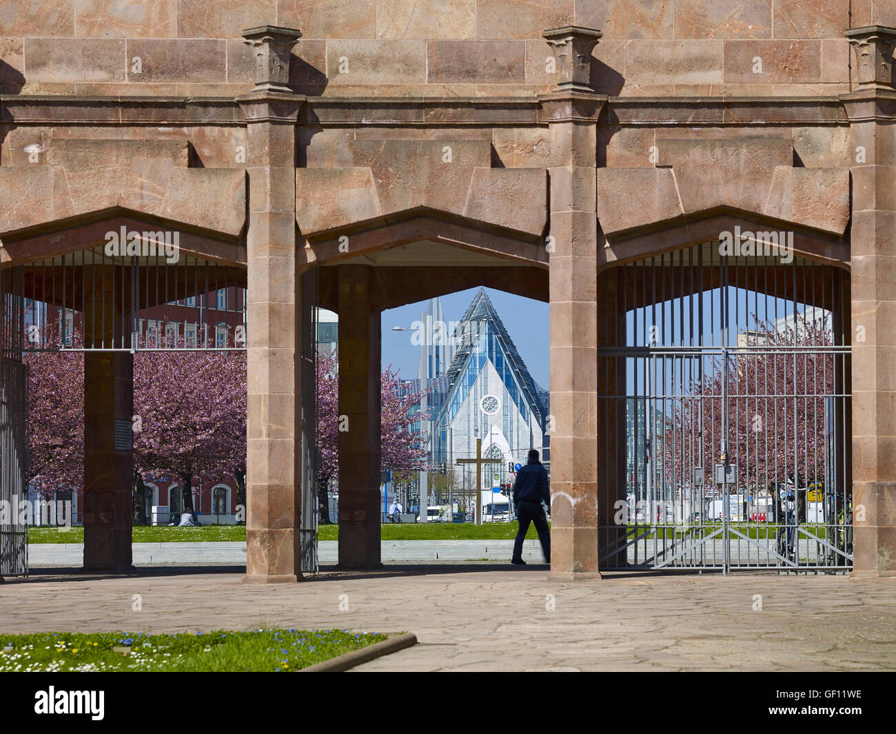 View from Grassi Museum at Johannisplatz to New Augusteum, Leipzig ...