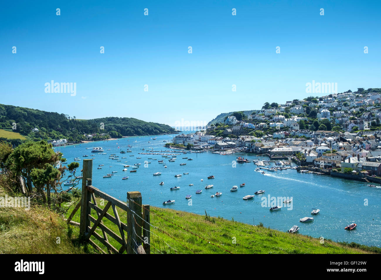 Salcombe and Kingsbridge Estuary seen from Snapes Point. Salcombe ...