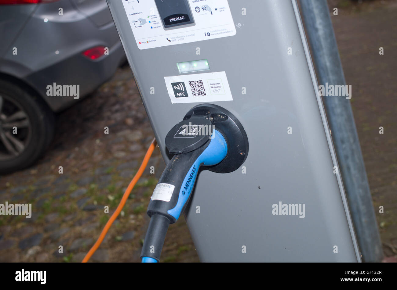 Electric car charging point Stock Photo - Alamy