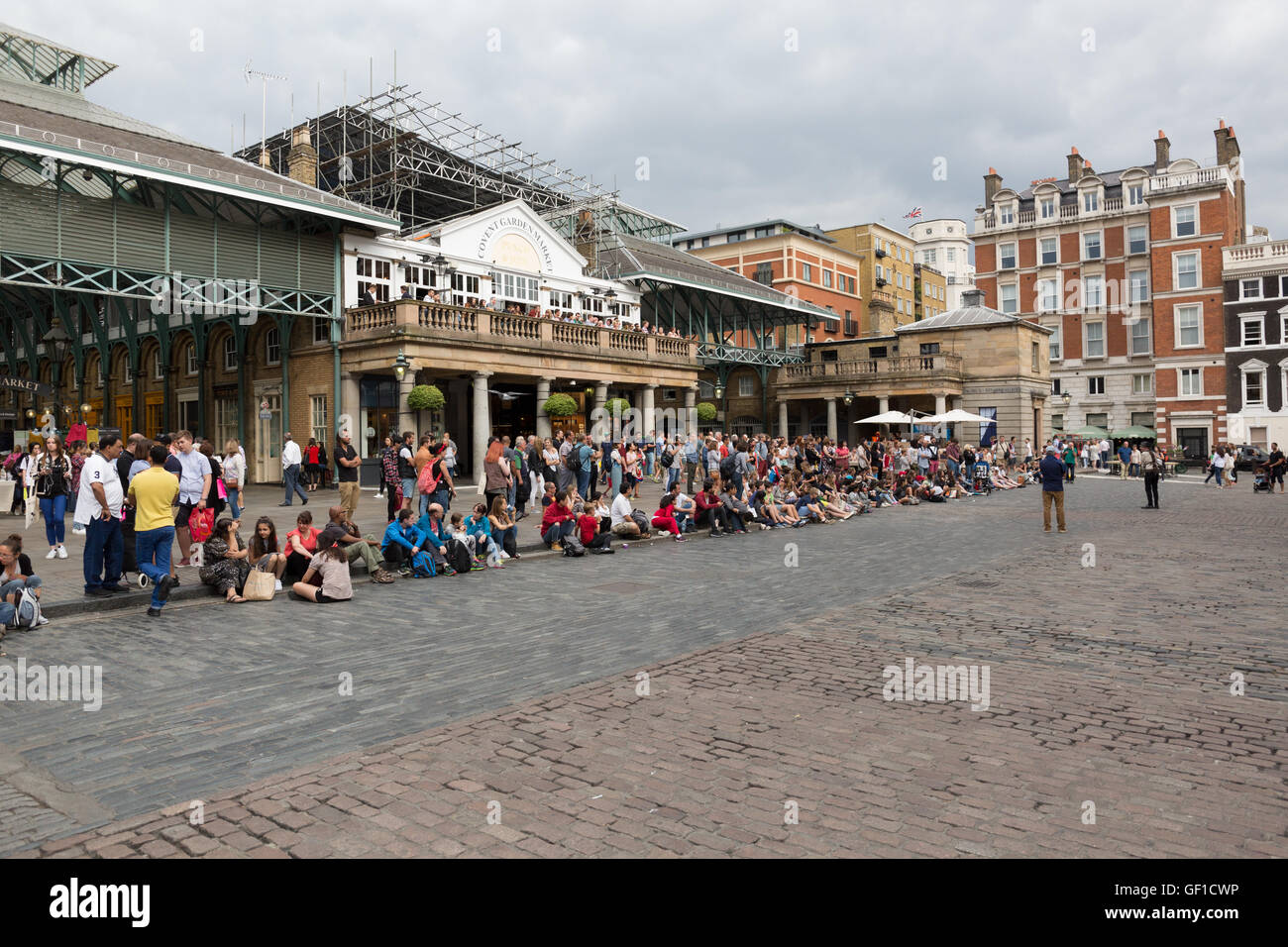 Covent Garden piazza, London Stock Photo - Alamy