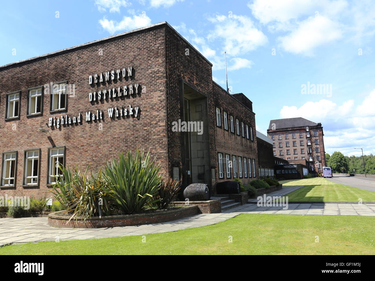 Deanston scotland hi-res stock photography and images - Alamy