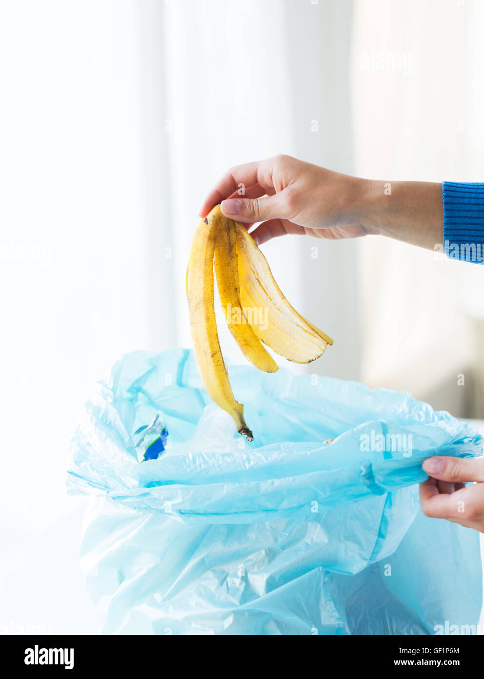 Rubbish body hi-res stock photography and images - Alamy