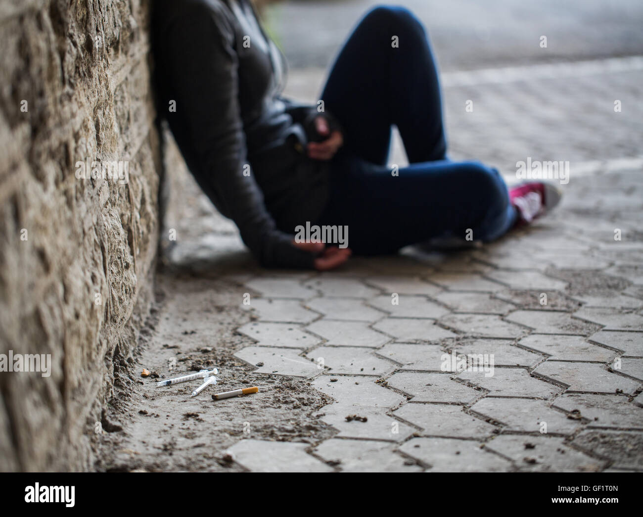 close up of addict woman and drug syringes Stock Photo - Alamy