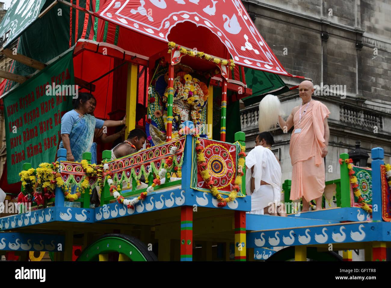 Colorful parade float hi-res stock photography and images - Alamy