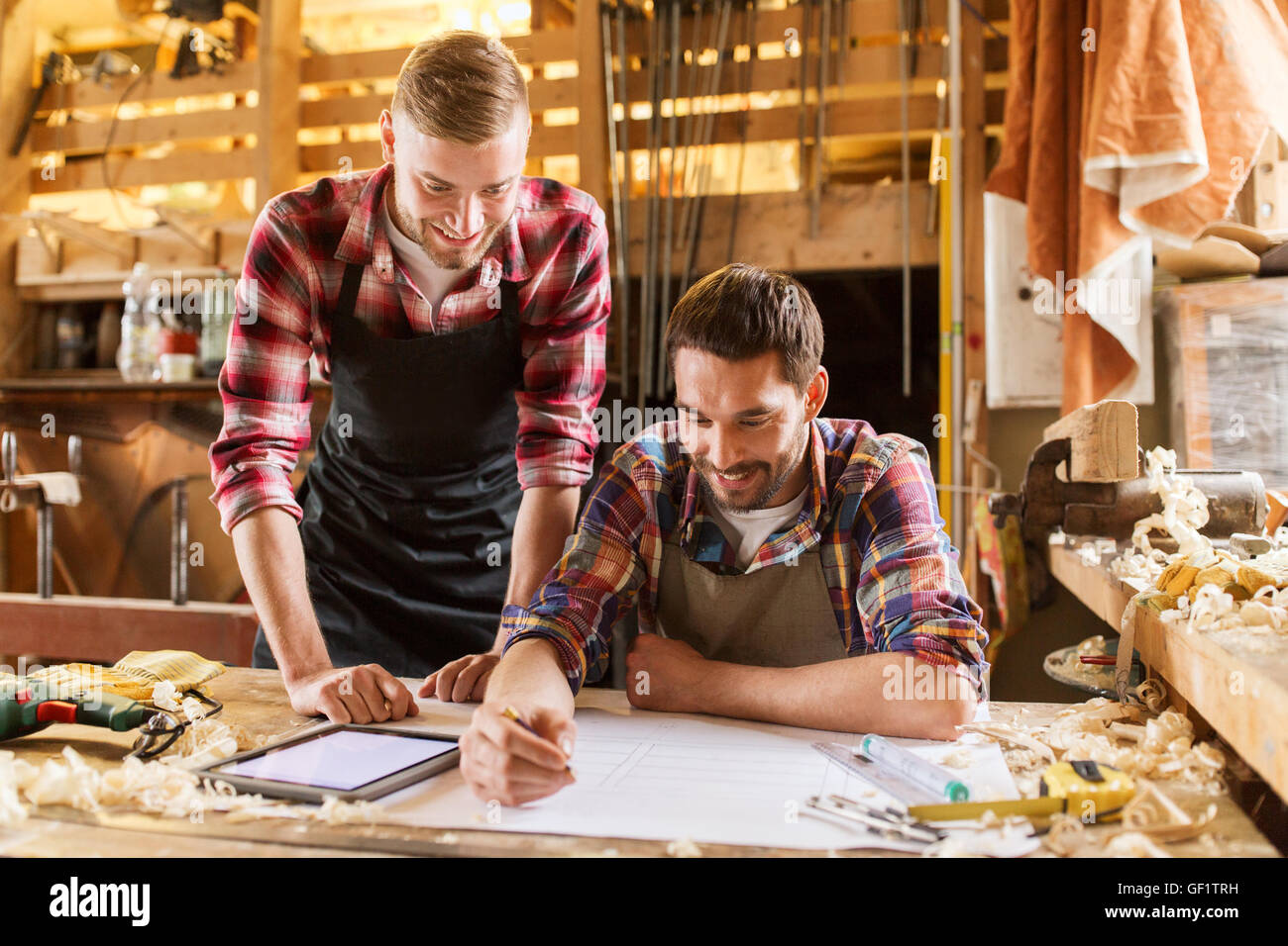 Pc workshop hi-res stock photography and images - Alamy