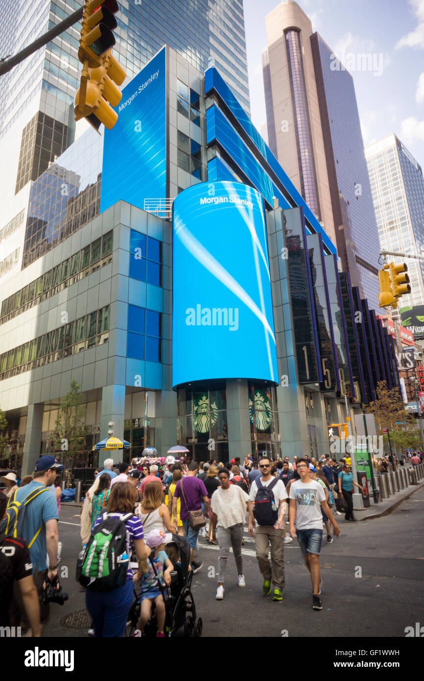 20 times square building hi-res stock photography and images - Alamy