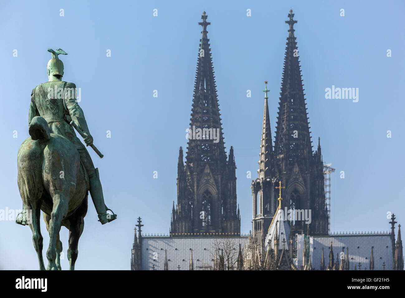 Equestrian statue of Emperor William II., Cologne Cathedral, Cologne ...