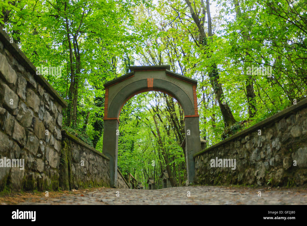 Religion arch hi-res stock photography and images - Alamy