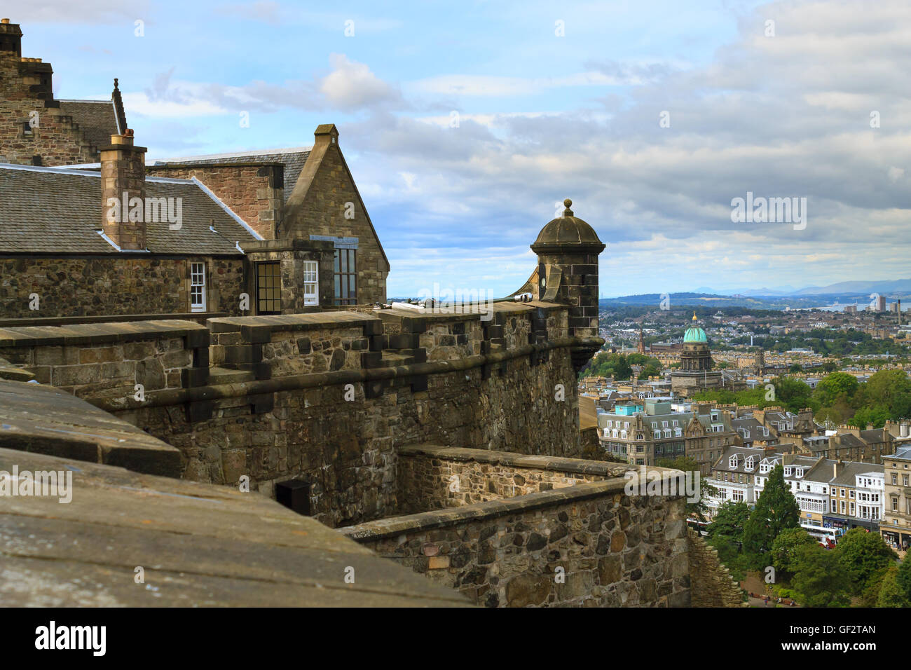 Edinburgh castle aerial hi-res stock photography and images - Alamy