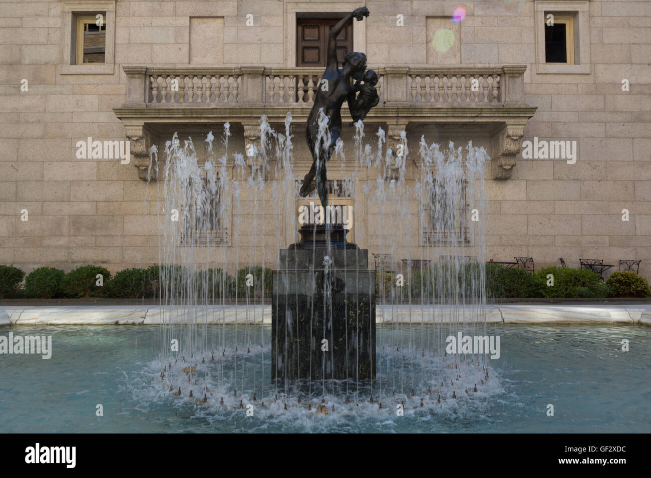 Boston library courtyard hi-res stock photography and images - Alamy
