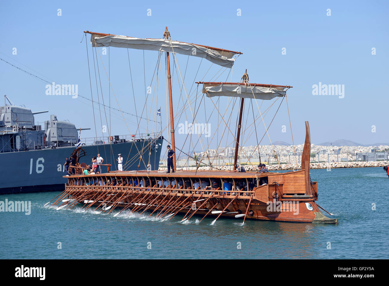 Greek trireme rowers hi-res stock photography and images - Alamy