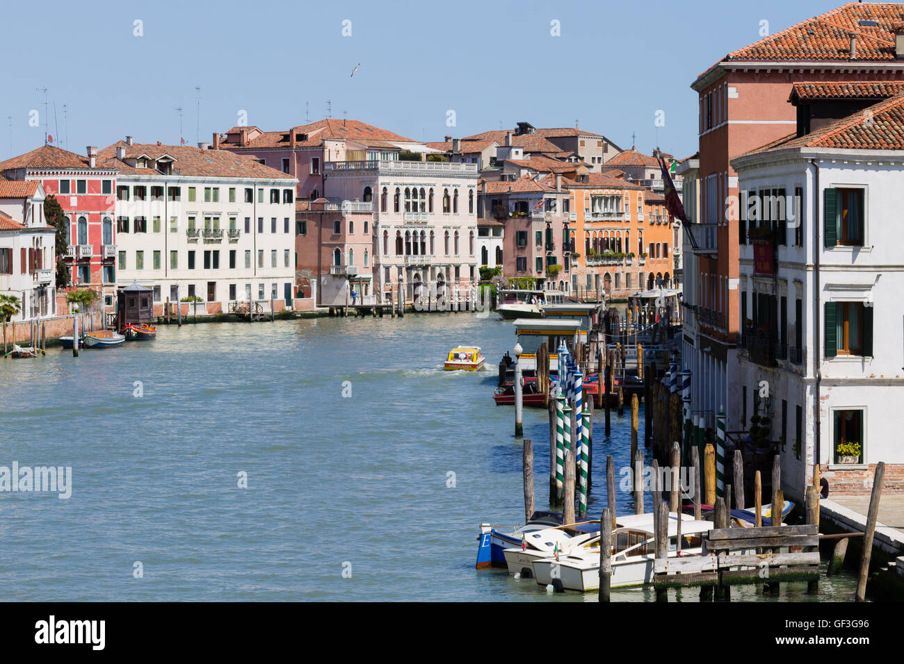 Southern mediterranean europe italy cruise hi-res stock photography and ...