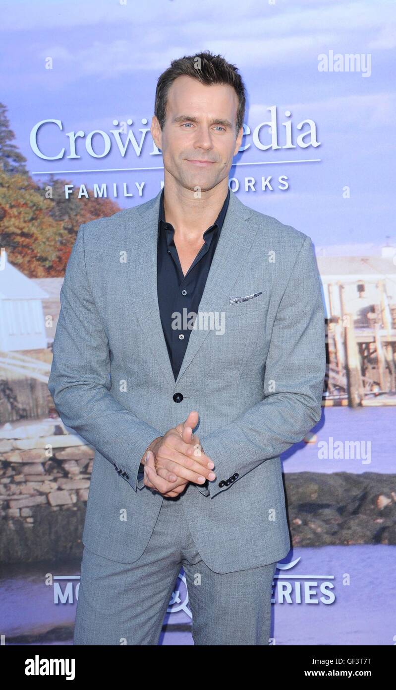 Beverly Hills, CA. 27th July, 2016. Cameron Mathison at arrivals for ...