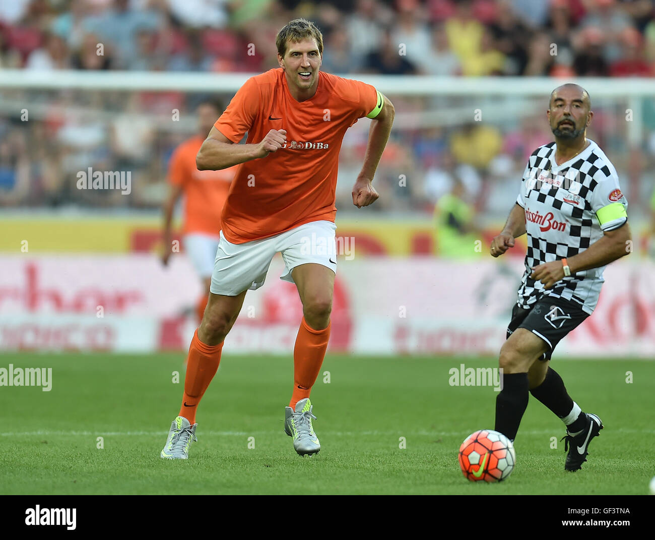 Dirk nowitzki during charity soccer hi-res stock photography and images ...