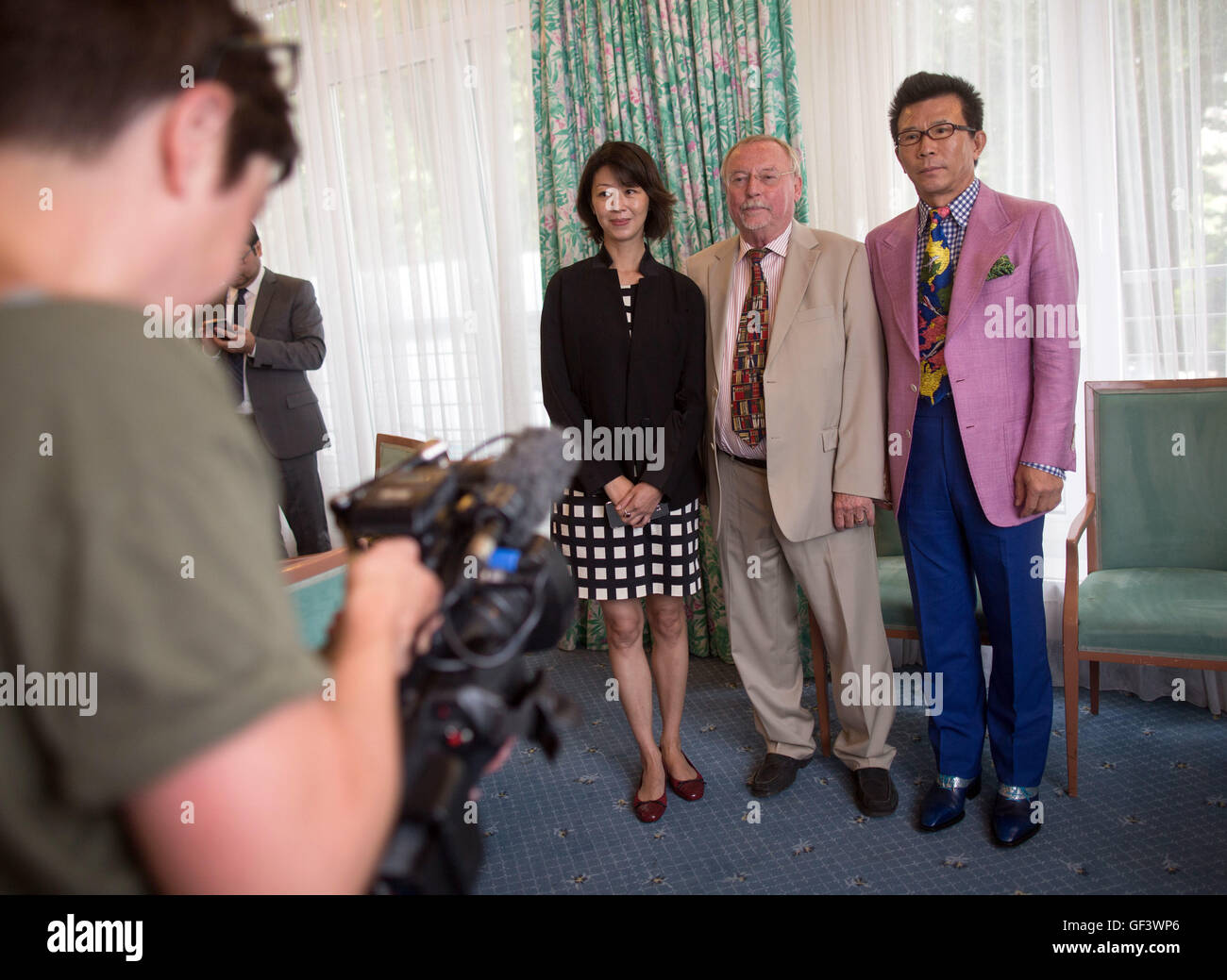 Laura yu hi-res stock photography and images - Alamy