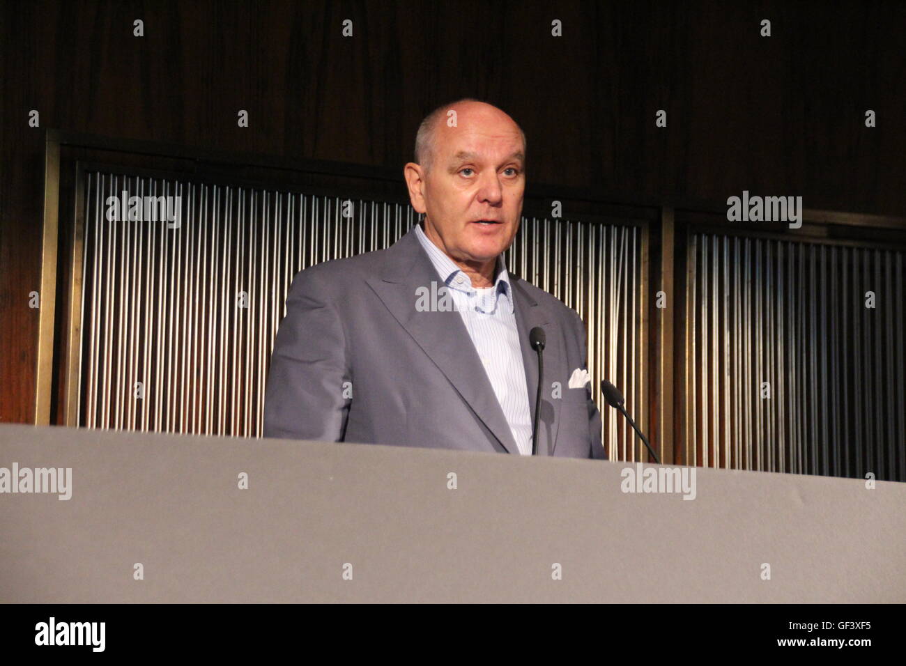 The operator of the New York restaurant 'Four Seasons, ' Alex von ...