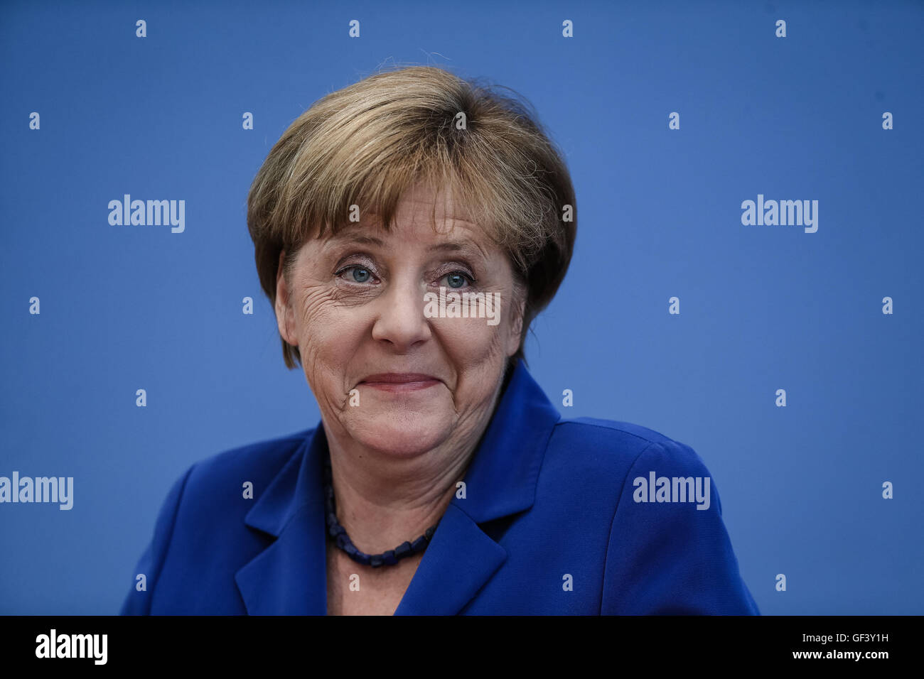 Angela merkel 2016 hi-res stock photography and images - Alamy