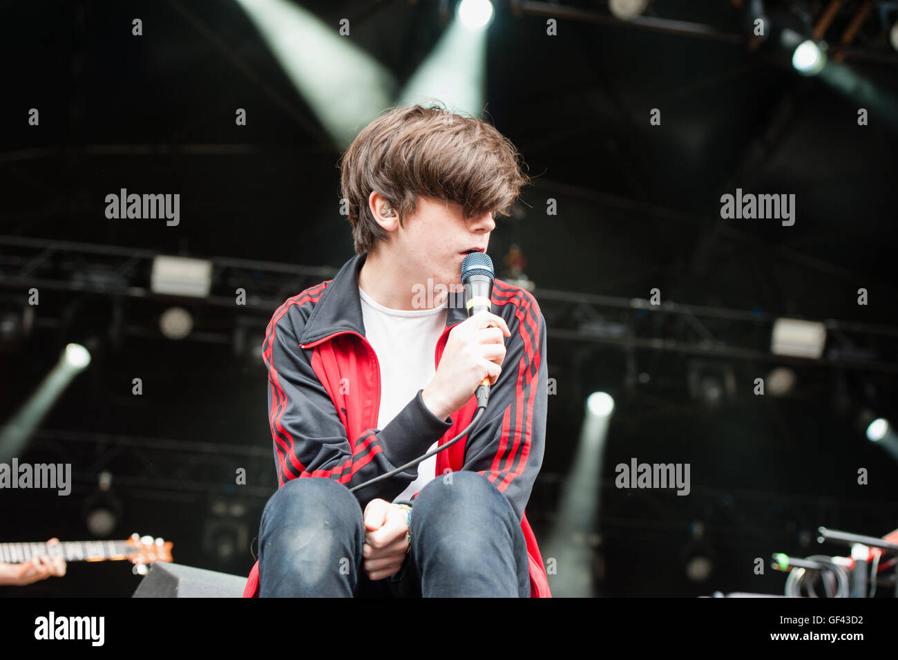 Declan mckenna hi-res stock photography and images - Alamy
