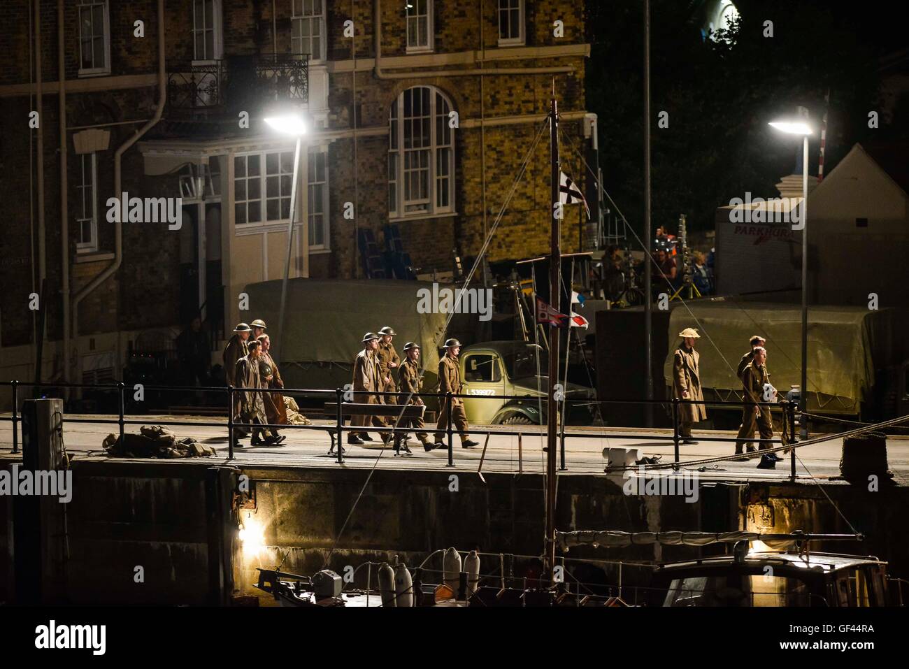 Ww2 british army soldiers in hi-res stock photography and images - Alamy