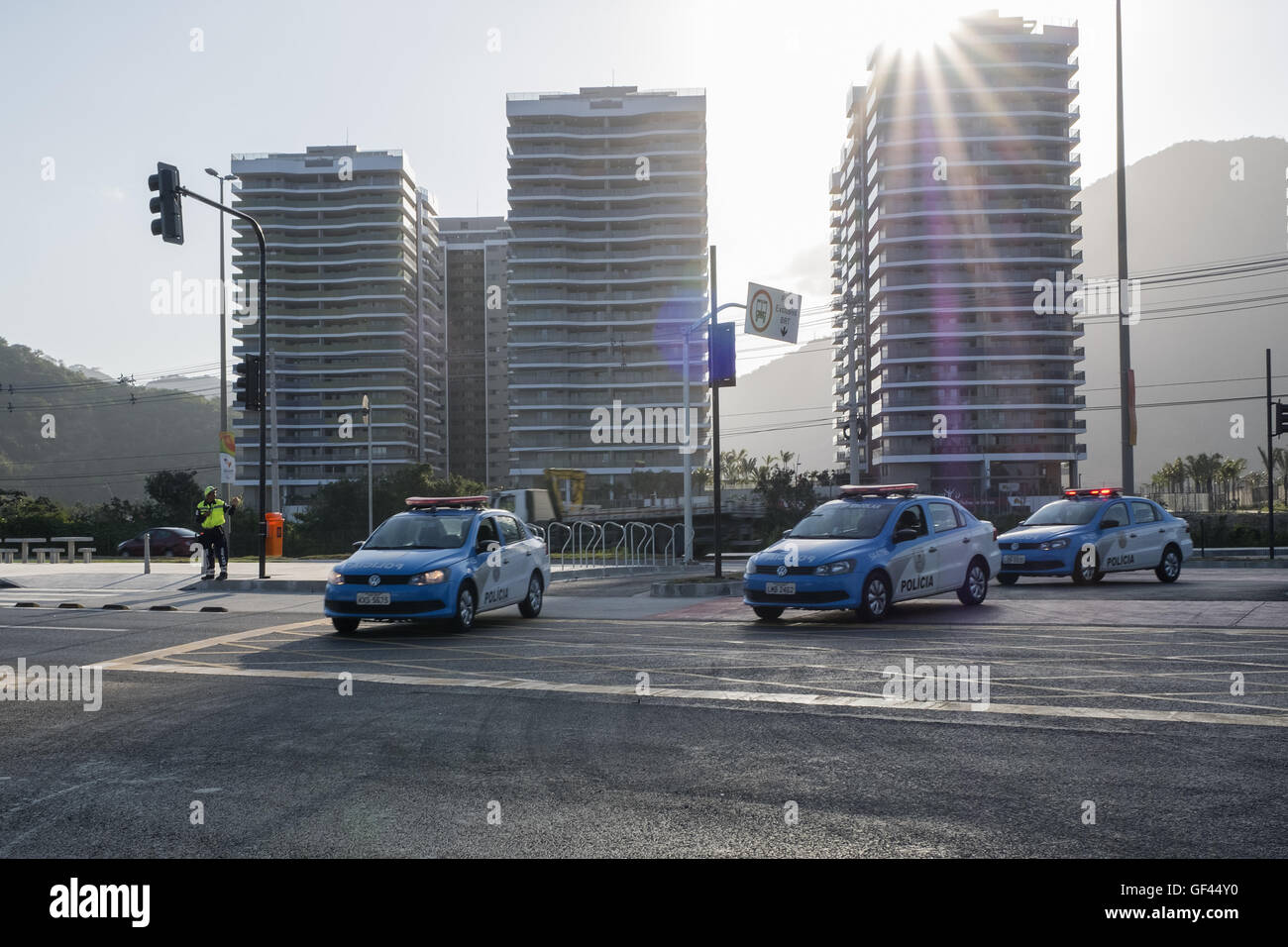 Rio de janeiro brazil police cars hi-res stock photography and images ...