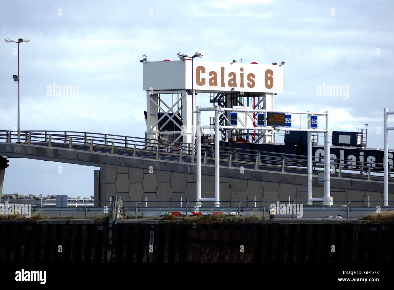 San Clemente, California, USA. 1st Oct, 2015. Calais Port has become ...