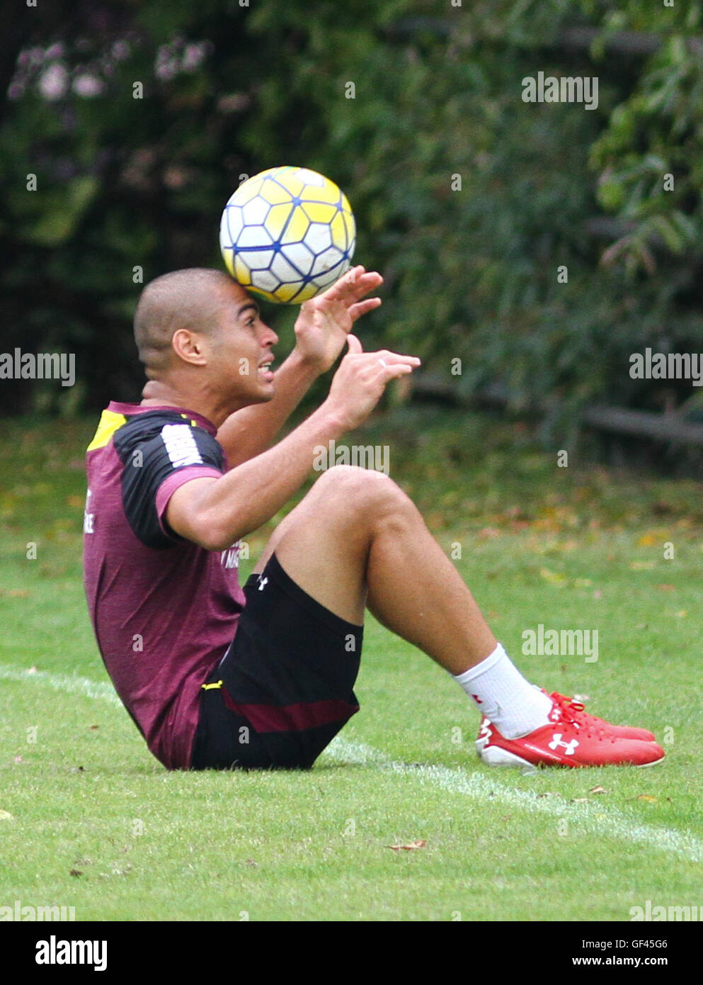 Caramel during training the S?o Paulo Football Club held the CCT Barra ...
