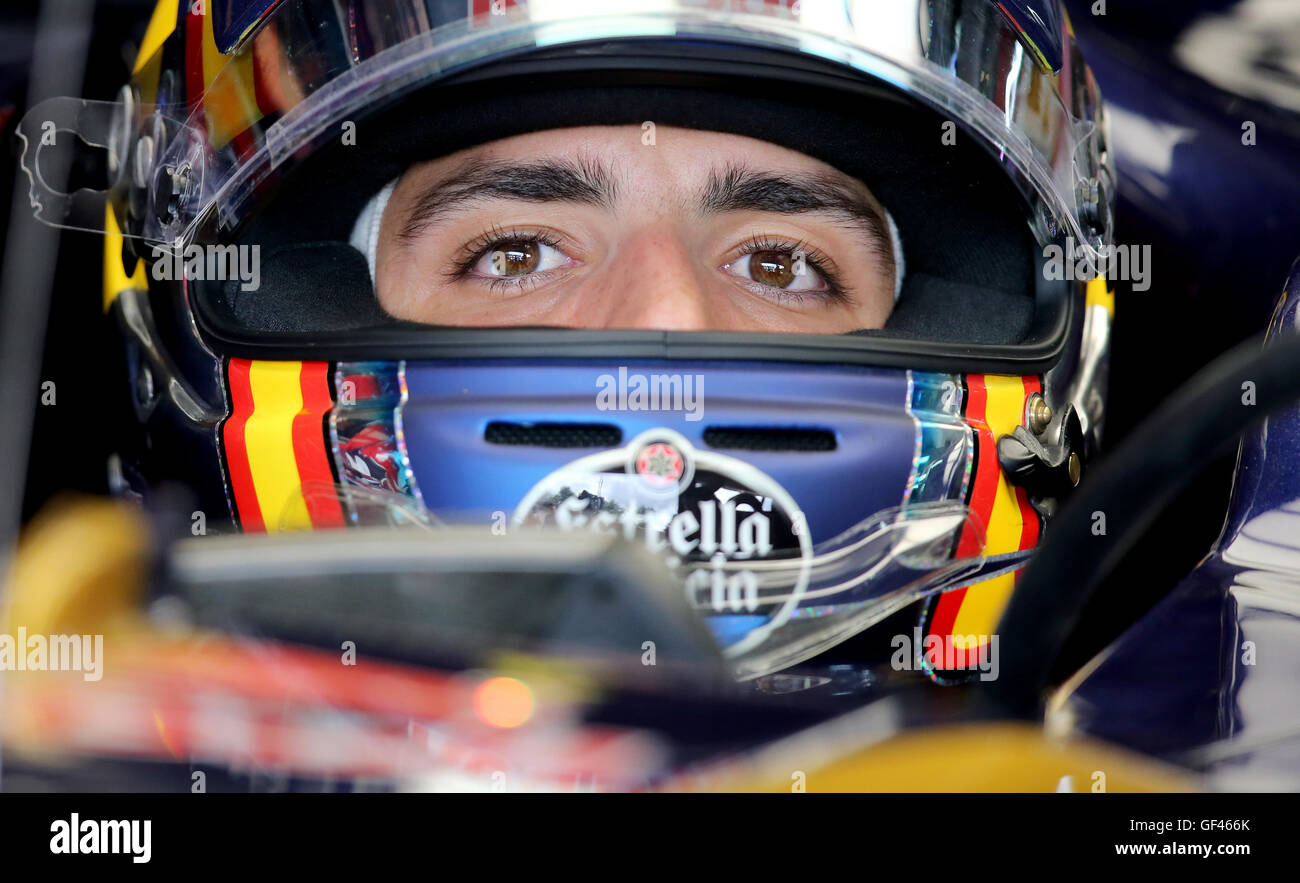 Hockenheim, Germany. 29th July, 2016. Australian F1 driver Daniel ...