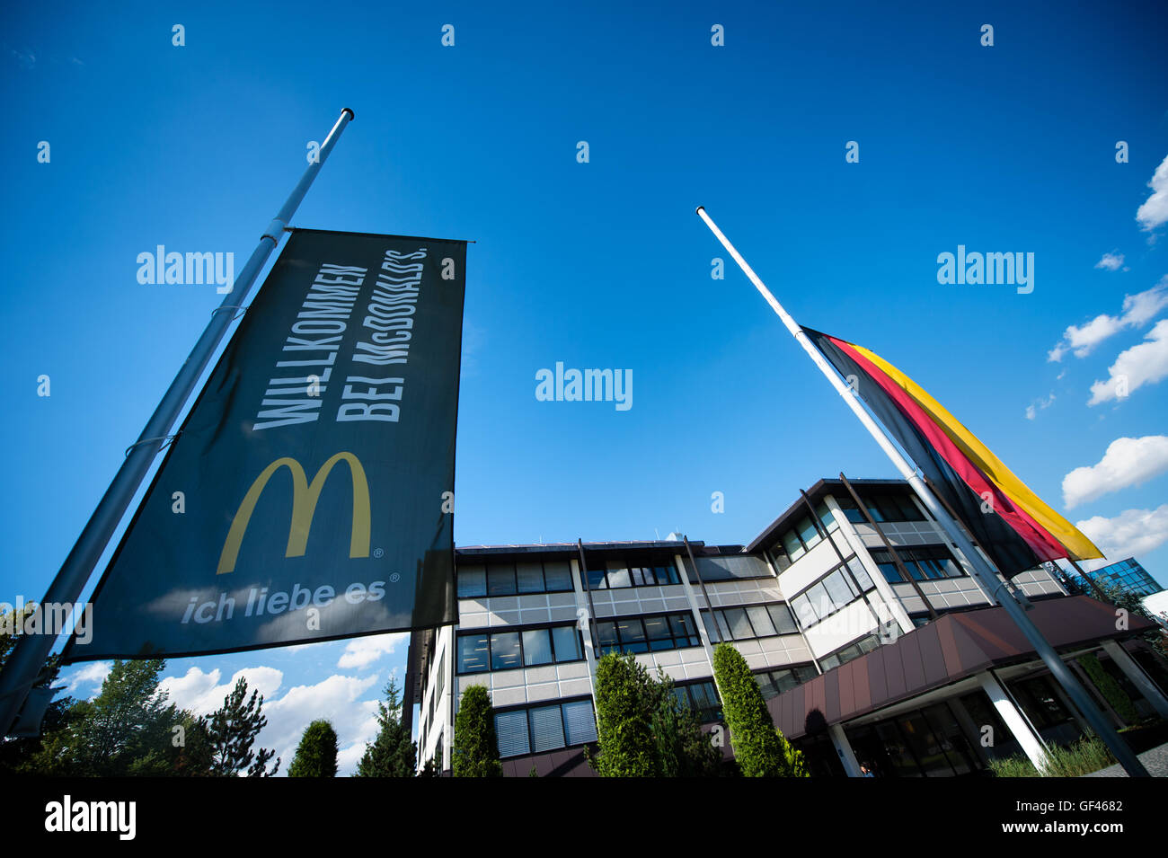 Mcdonalds flag hi-res stock photography and images - Alamy