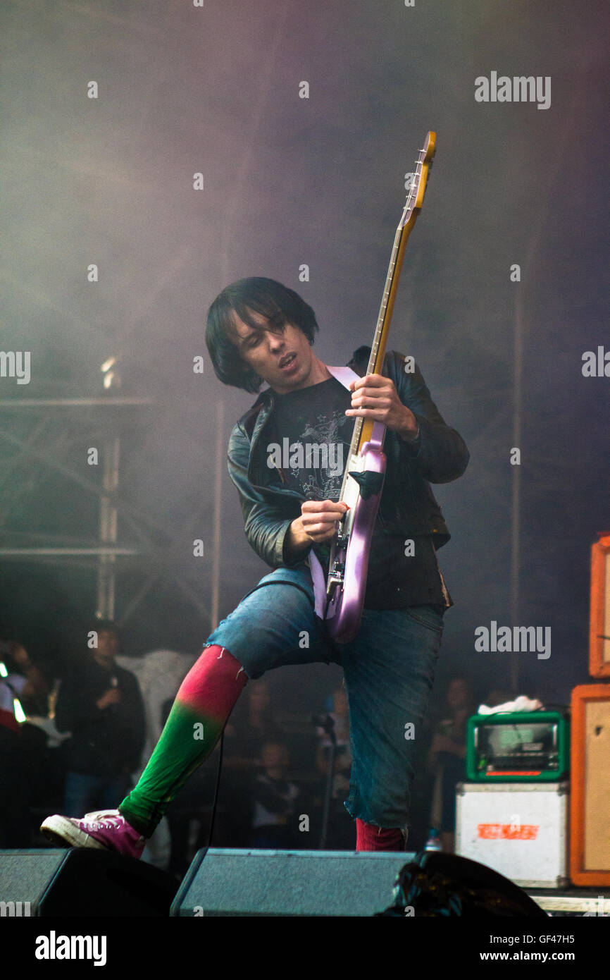 Ryan jarman of the cribs performing on the main stage hi-res stock ...