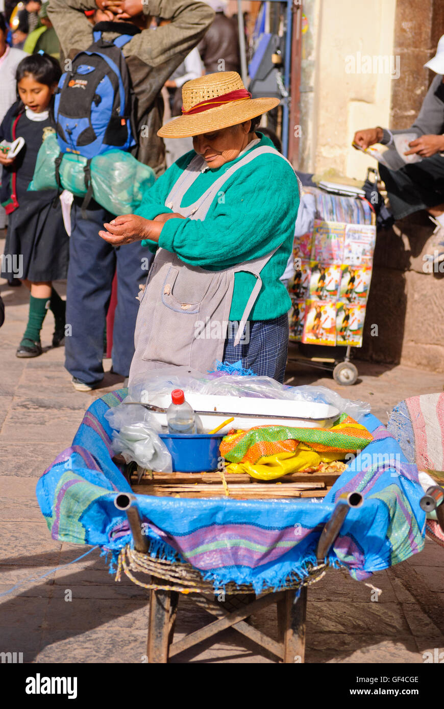 Street food vendor peru hi-res stock photography and images - Alamy