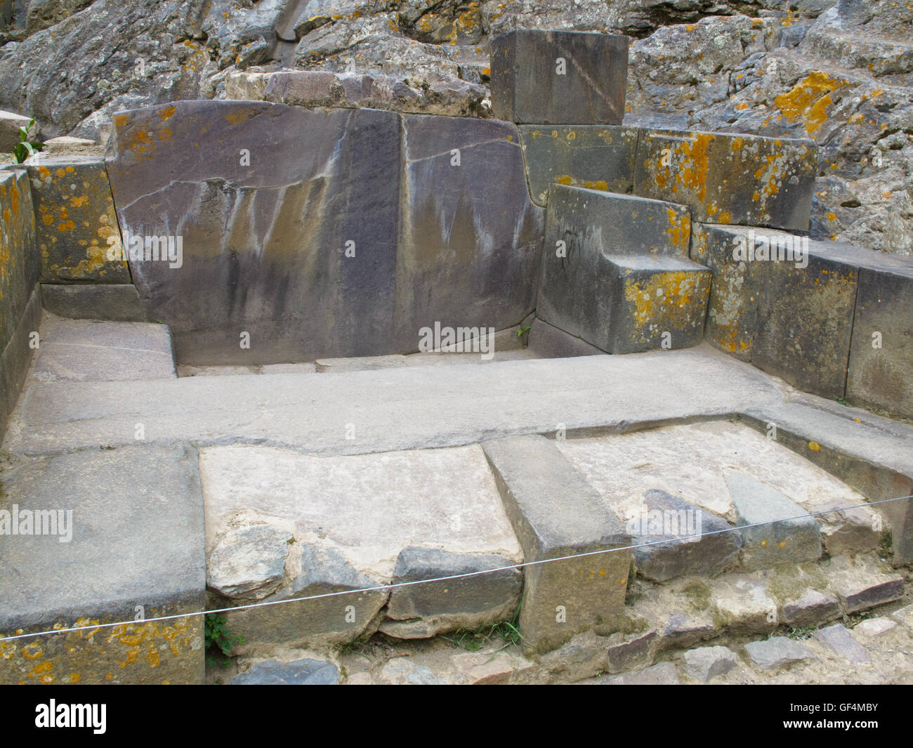 Rock monolithic megalith megalithic hi-res stock photography and images ...