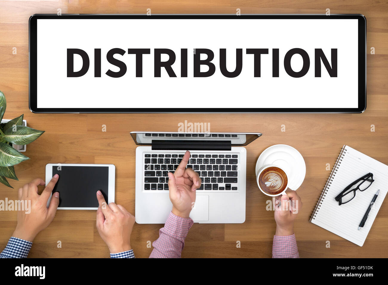 Leaflet distribution hi-res stock photography and images - Alamy