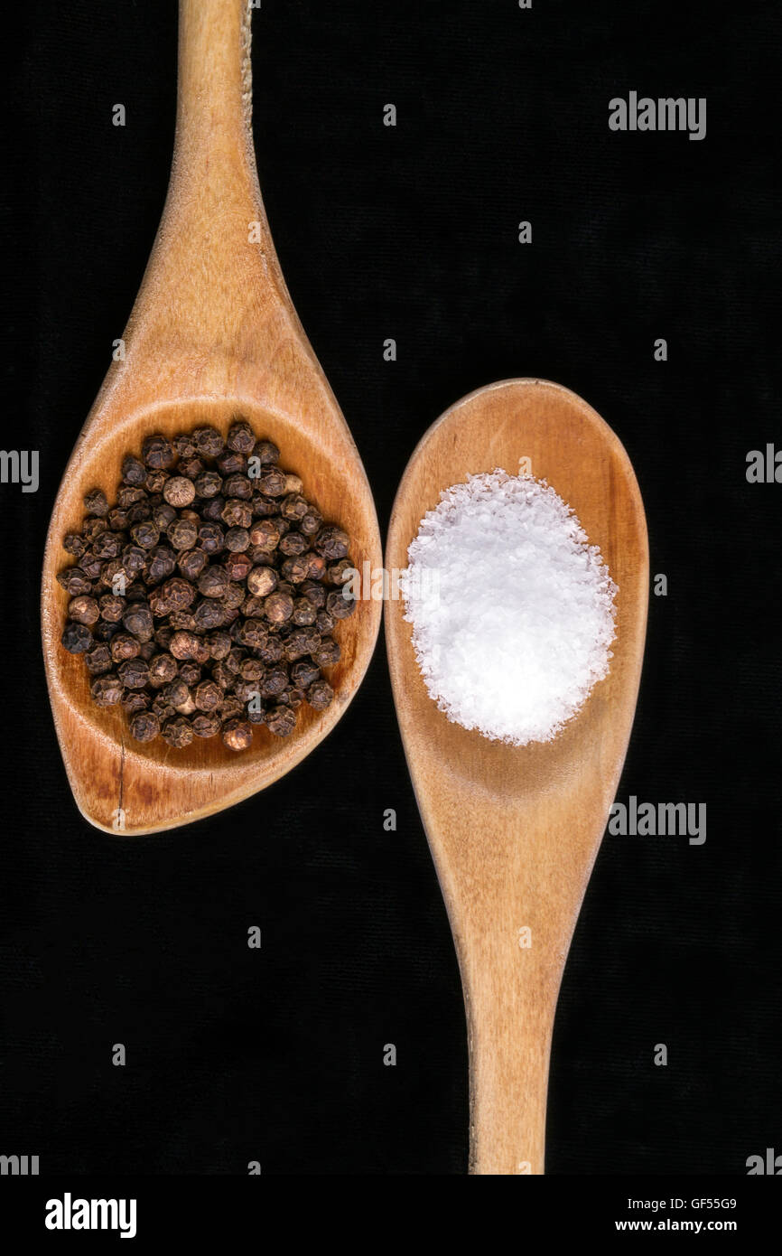Salt grain hi-res stock photography and images - Alamy
