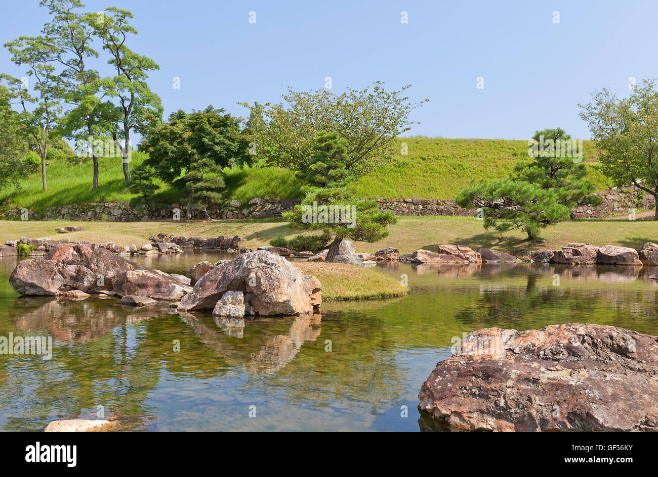 Pond and garden (restored in 1986) of main bailey (Honmaru) of Ako ...