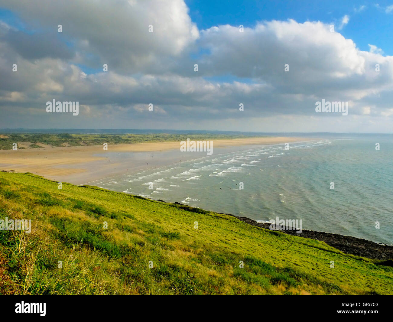 Elevated view of Saunton Sands and coastline, British beach in Devon ...
