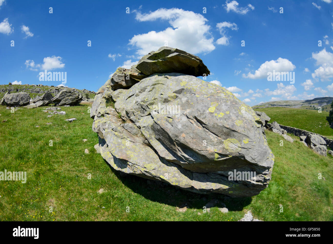 Norber erratics on the southern slopes of Ingleborough, the largest ...