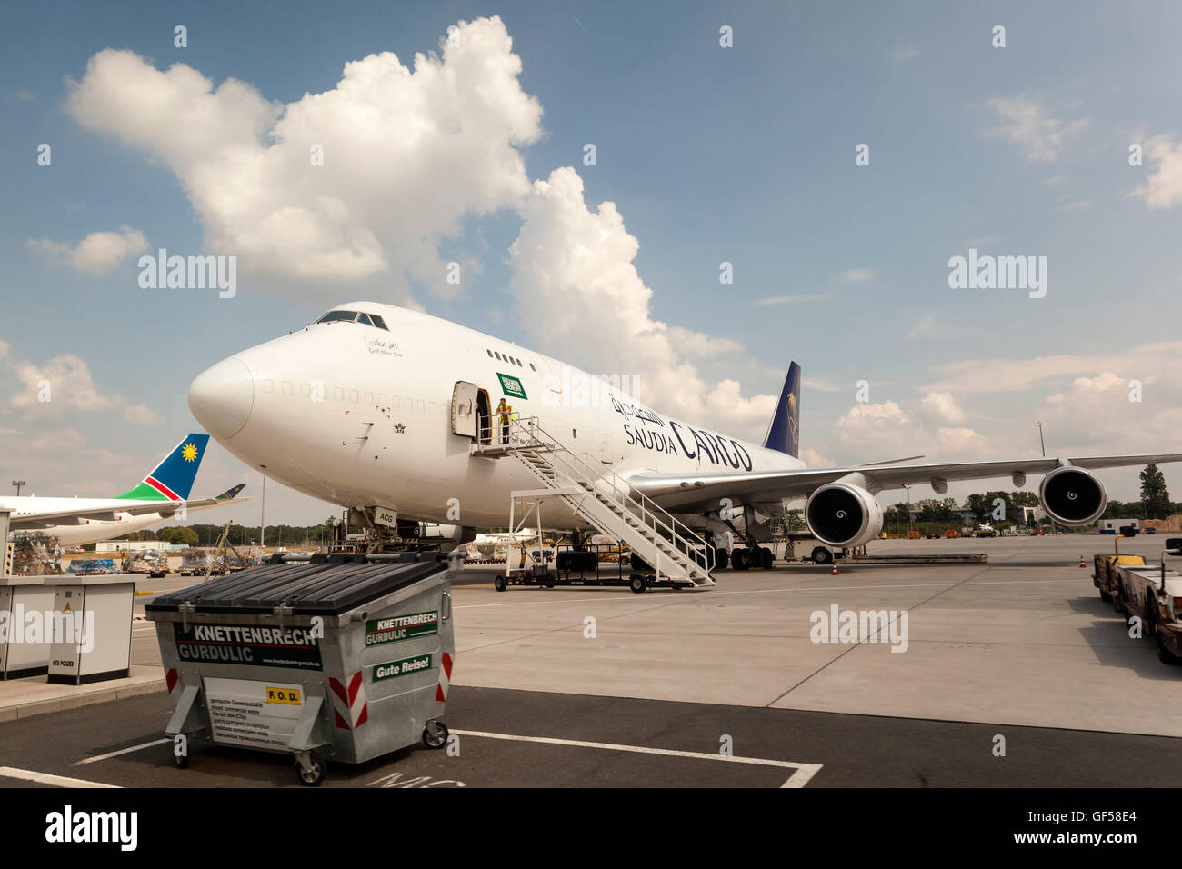 Saudia Cargo Boeing 747 Stock Photo - Alamy