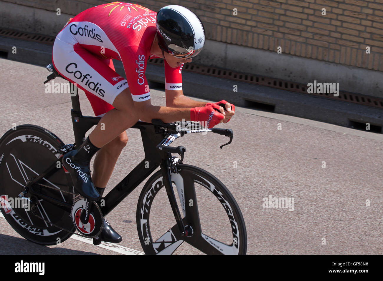 Professional cyclist hi-res stock photography and images - Alamy
