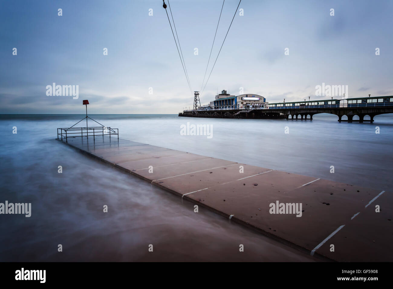 Tide dorset bournemouth hi-res stock photography and images - Alamy