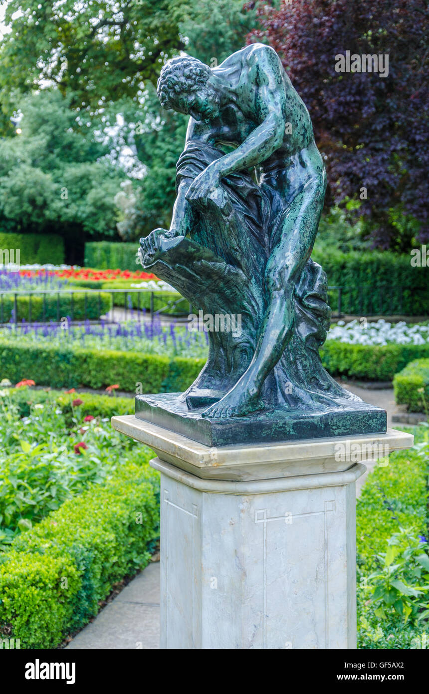 Milo of croton hi-res stock photography and images - Alamy